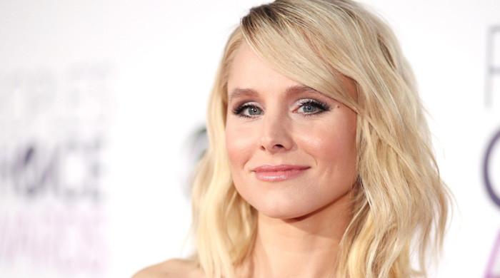 Kristen Bell unveils surprising 'Wicked' Christmas tree