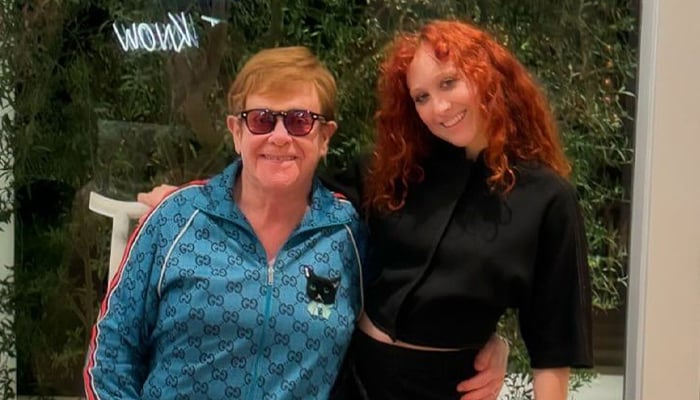 Sir Elton John reveals how he calmed 'overwhelmed' Chappell Roan
