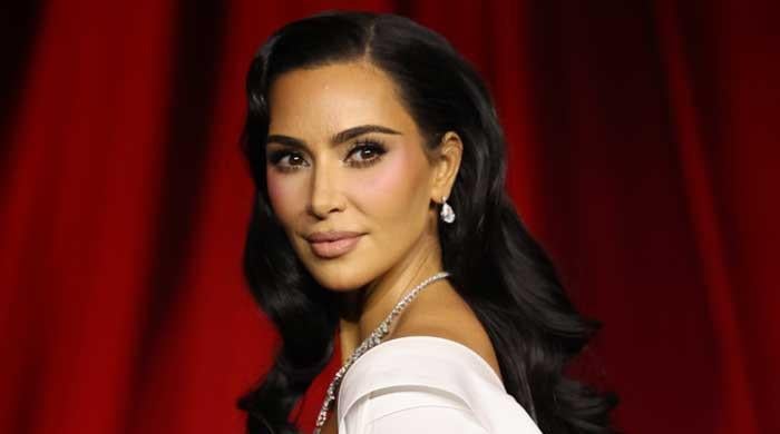 Kim Kardashian reveals secret relationship in 'Kardashians' trailer: 'I ...