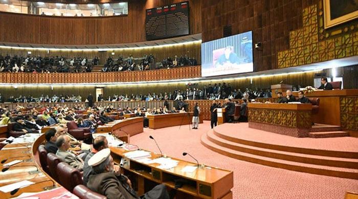 NA allows female staff to return home before sundown