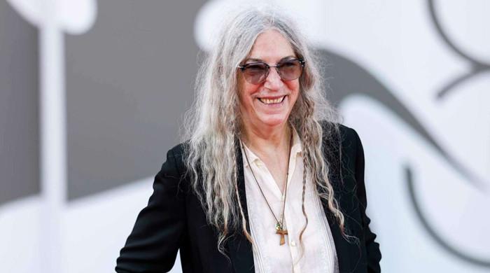 Patti Smith suffers near death fall in recent performance