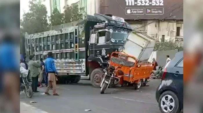 Govt bans unregistered vehicles in Karachi, revises dumper truck timings