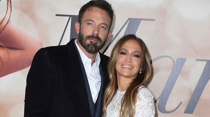 Jennifer Lopez, Ben Affleck officially declared single by court