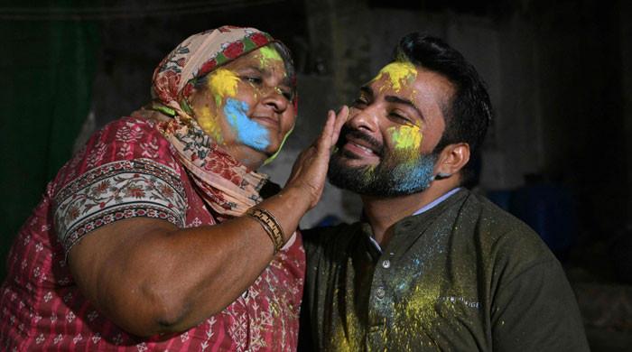Muslims, Hindus in Mithi celebrate Ramadan, Holi together