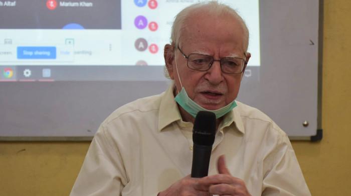 Renowned psychiatrist Prof Syed Haroon Ahmed passes away in Karachi at 92