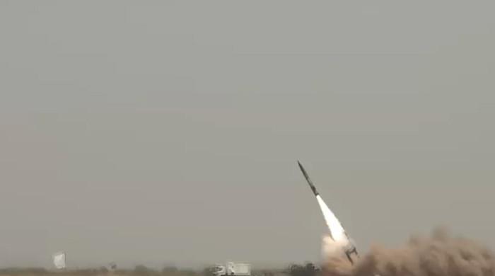 Pakistan launches surface-to-surface Fatah missile as tensions rise ...