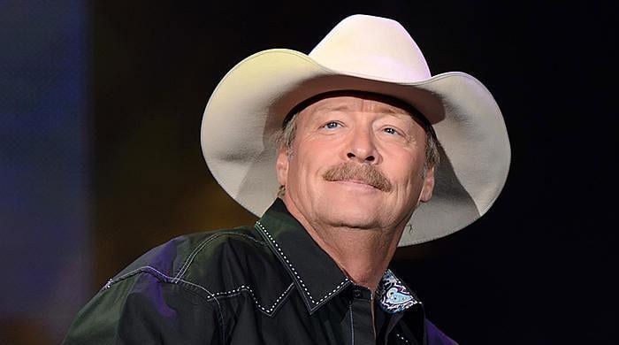 Alan Jackson takes the stage at 2025 ACM Awards despite ongoing health ...