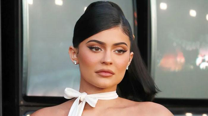 Kylie Jenner captures adorable fake cry moment of Stormi, Aire Kylie Jenner captures adorable fake cry moment of Stormi, Aire