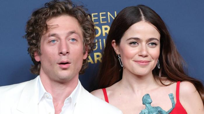 Jeremy Allen White's pals warn actor about fame chasing girlfriend ...