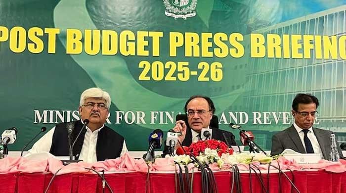 'Tariff reforms key to economic growth, export boost': Aurangzeb in ...