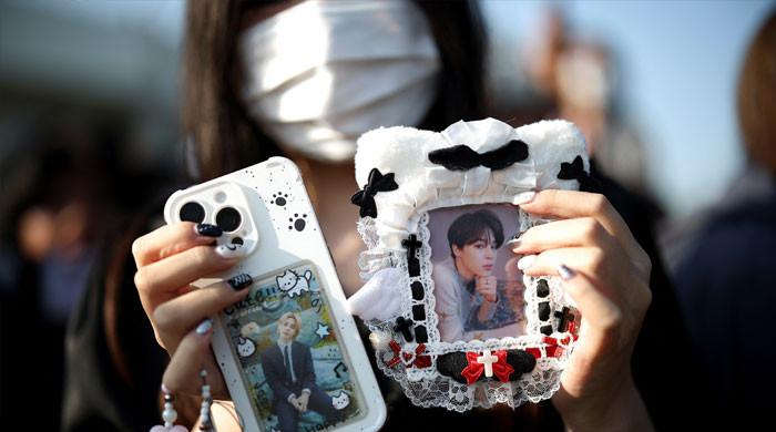 BTS fans turn to the streets of Seoul in celebration