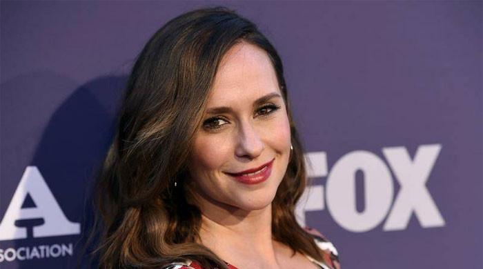 Jennifer Love Hewitt makes return to her franchise years later