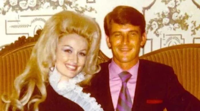 Dolly Parton crying in silence post Carl Dean's death: Source