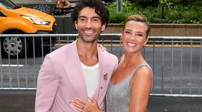 Twstalker bokep hd arrived to her incall, was a bit