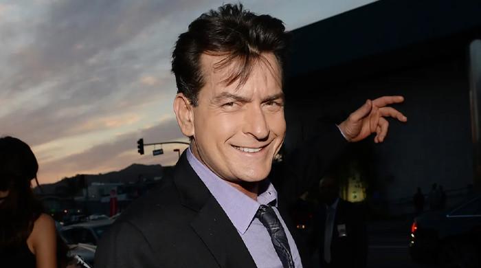 Charlie Sheen reveals hilarious memory with the Penn brothers
