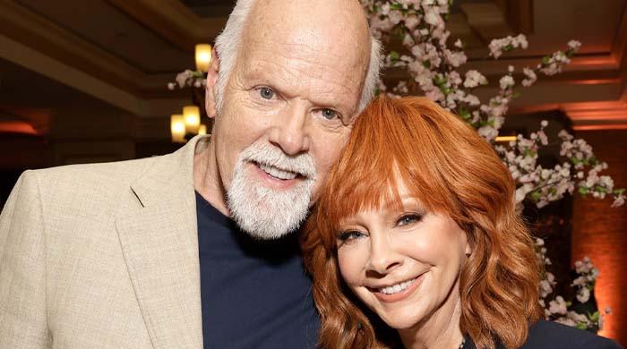 Reba McEntire confirms Rex Linn engagement on Emmys red carpet