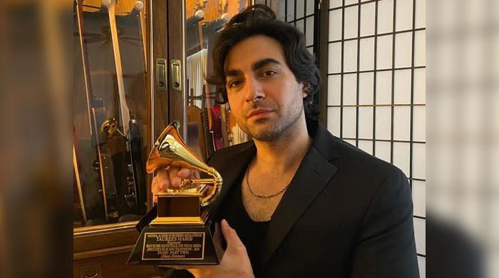 It's official now: Singer Hasan Raheem ties the knot