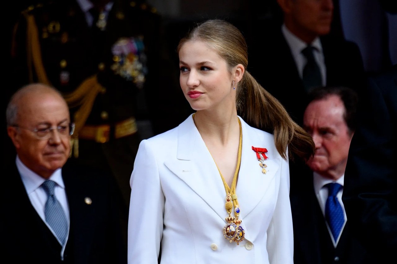Princess Leonor shines at ceremony honouring Meghan's friend Serena ...