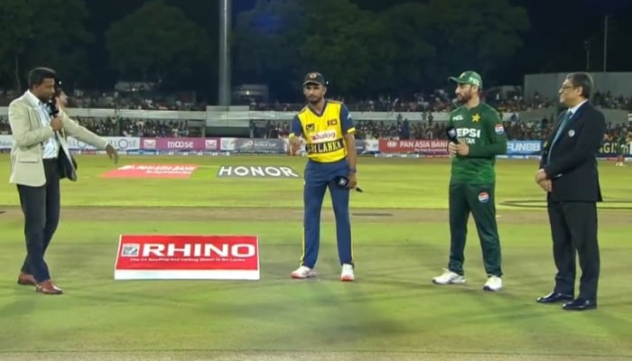 Pakistan bowl first after winning toss in rain-delayed third Sri Lanka T20I
